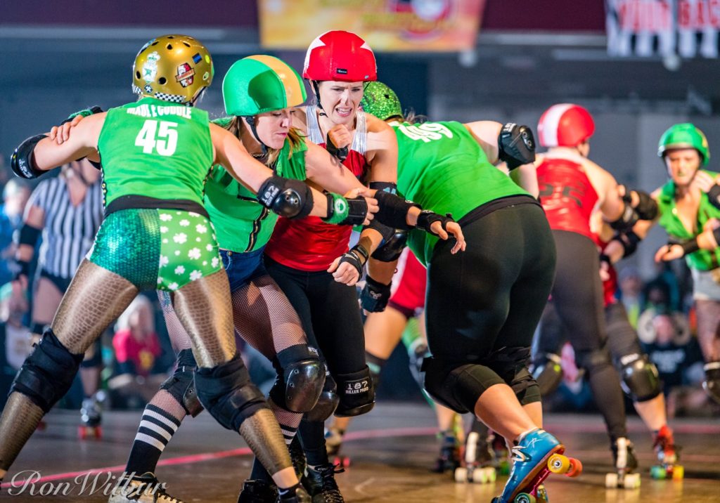 23456671_10155859349256639_6517172868175918963_o - Minnesota Roller Derby